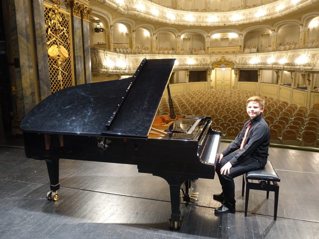 Daniel Stang, ein Bericht von SWR – Klavierstudio Worm-Sawosskaja für ...